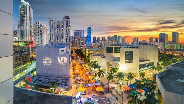 Miami Dade college Wolfson Campus,Homestay and Accommodati
