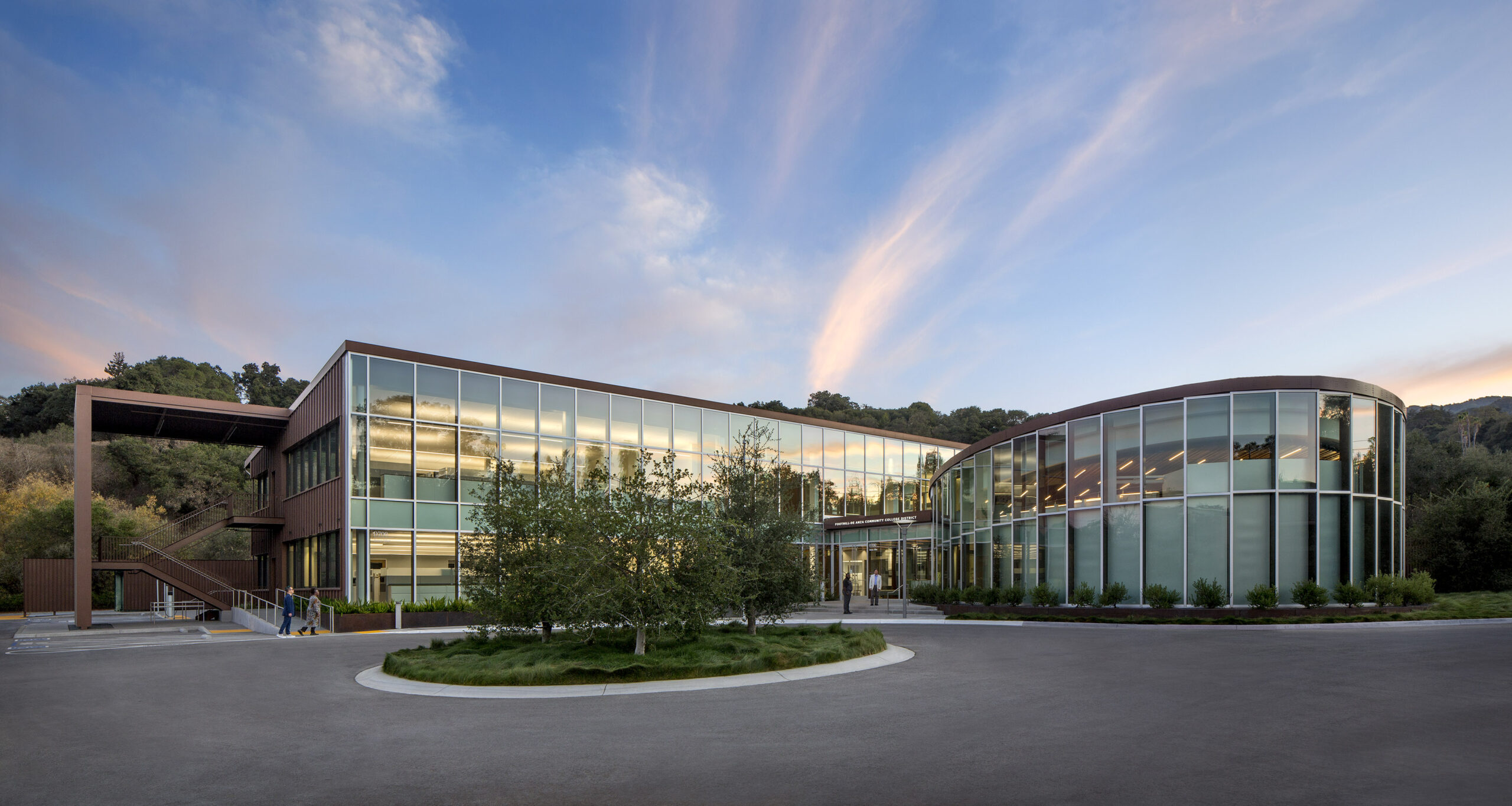 Foothill-De Anza Community College,Homestay and Guardianship