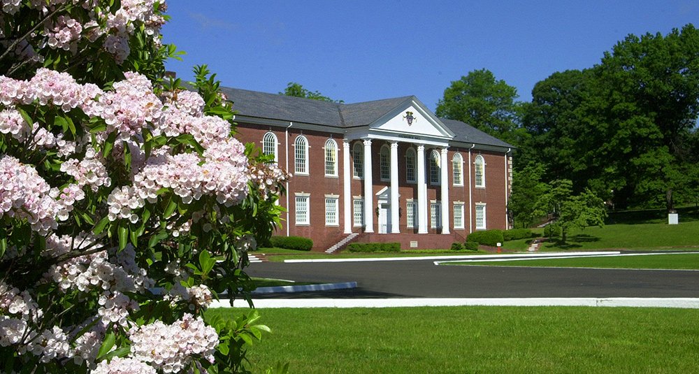Valley Forge Military Academy and College,Homestay and Guardia